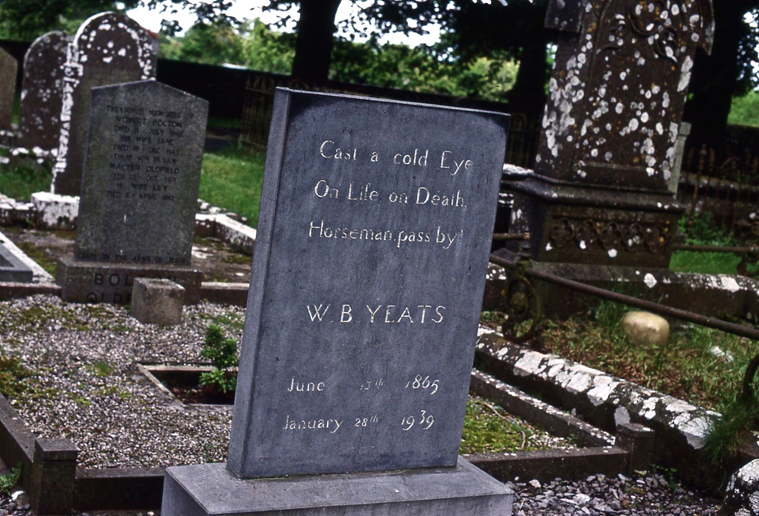 The Solitary Cyclist in Ireland – Eric's Going Places